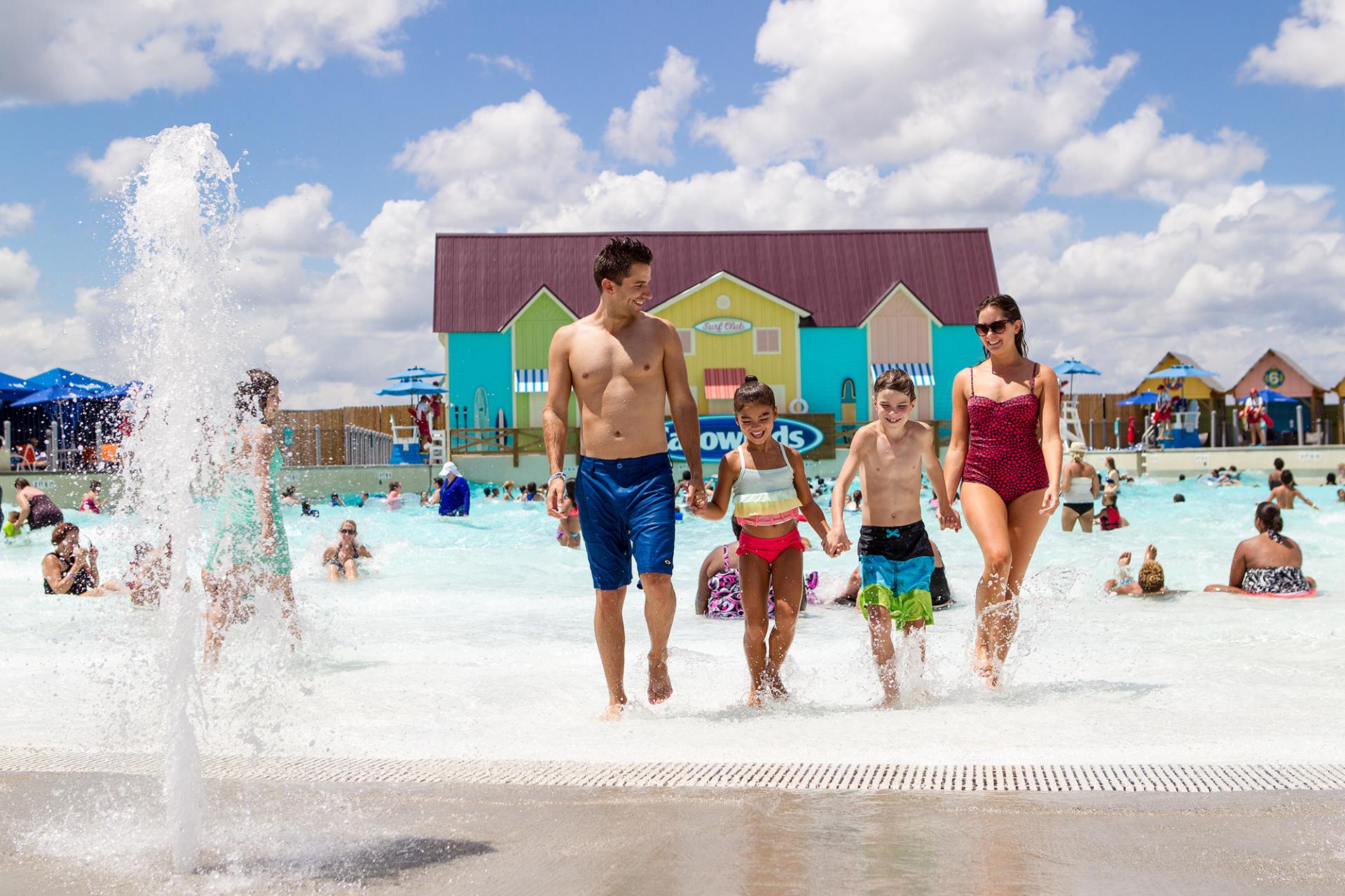 Water parks in North Carolina | Slides, pools & activities