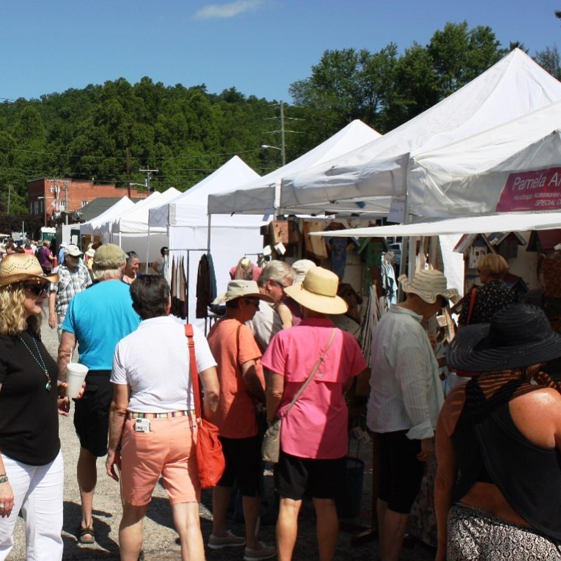 Saluda Arts Festival | Visit North Carolina