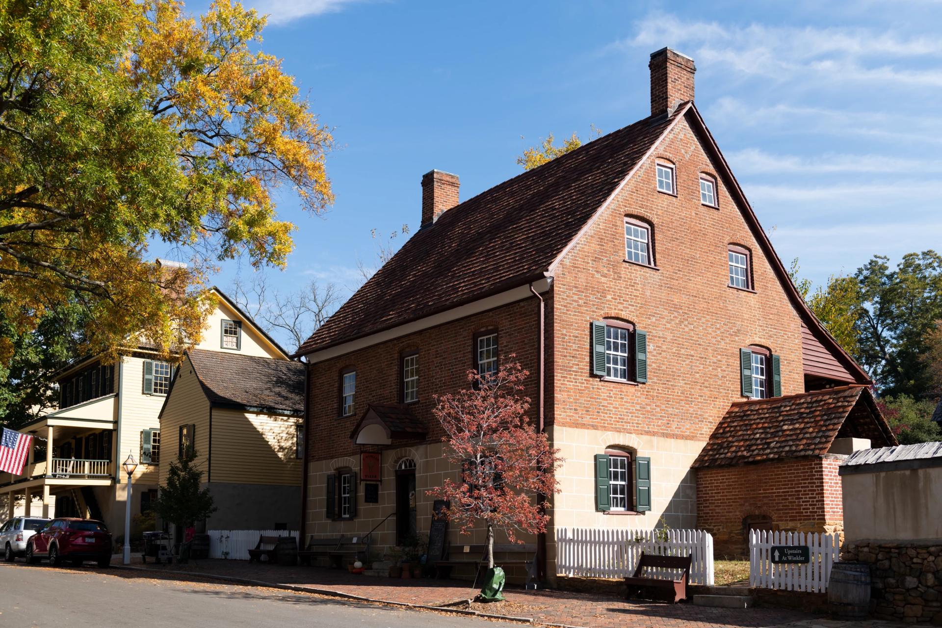 Beyond the Guidebook: Insider Tips for Old Salem Museums & Gardens